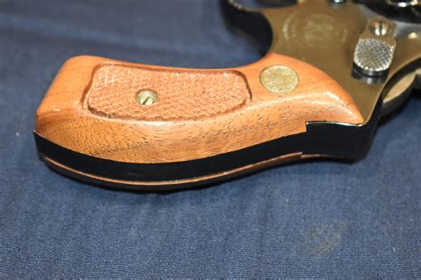 Smith And Wesson J Frame Magna Grips Jrbm7 Rogers Guns And Grips