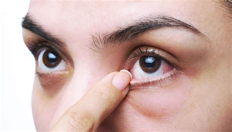 Evite La Resequedad Ocular Clínica Peruana De La Visión Clinica