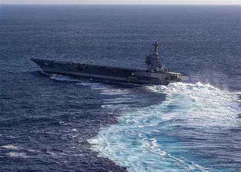 U S Navy Releases Incredible Video Of 100 000 Tonne Ship High Speed Turns