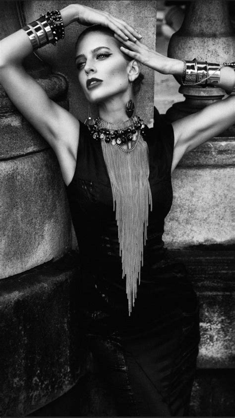 Dramatic Pose Fashion Black White Fashion Fashion Poses