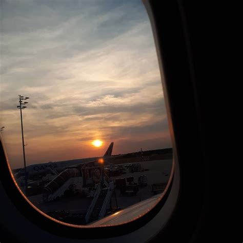 About Starlette Medium