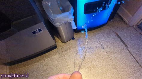 Hotel Vending Machine And Ice Machine Piss