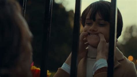 Shocking Joker Theory Says Hes The Illegitimate Son Of Thomas Wayne Bruce Wayne Spotted In