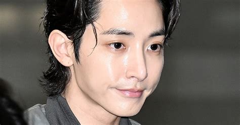 이수혁 ‘여심 흔드는 심쿵 미소 포토엔hd