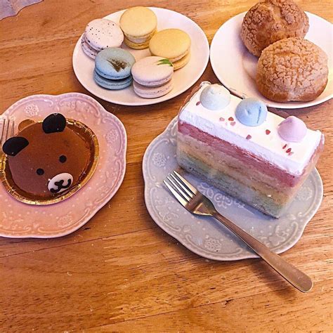 This Floral Wonderland Cafe In Ipoh Serves Beautiful Patisserie For
