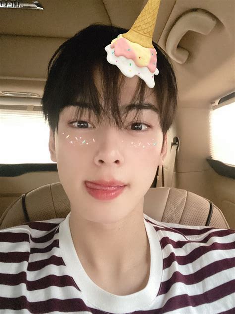 Cha Eun Woo Pacar Pria Fotografi Teman Selebritas