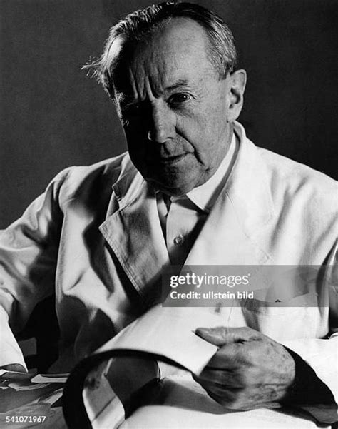 Heinrich Schultz Photos And Premium High Res Pictures Getty Images