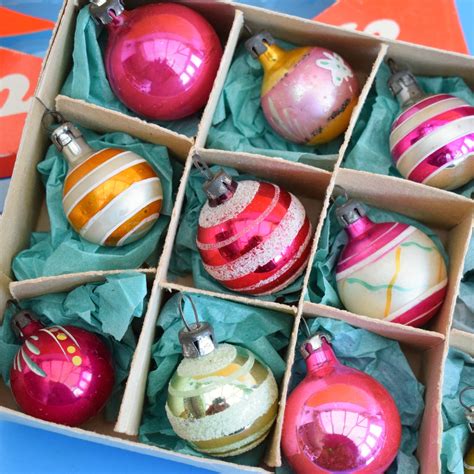Vintage 1960s Pink Glass Christmas Baubles 12 Pack Pineapple Retro