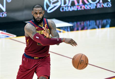 Lebron James Passing Prowess Puts Him In Rarefied Nba Position