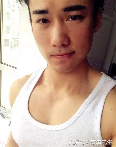 健身房中的童顏巨胸，舔一舔 每日頭條