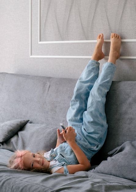 Sleeping Girl Feet Pictures Freepik