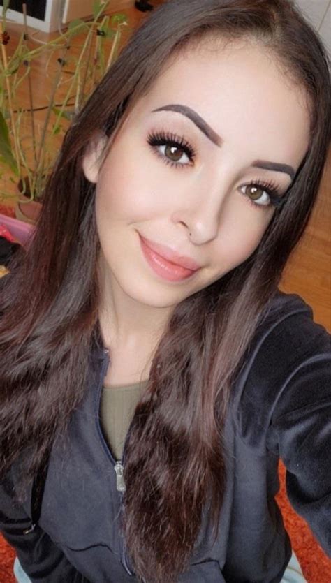 Weekend Almost Over Have A Good Coming Week Everyone 🥰 R