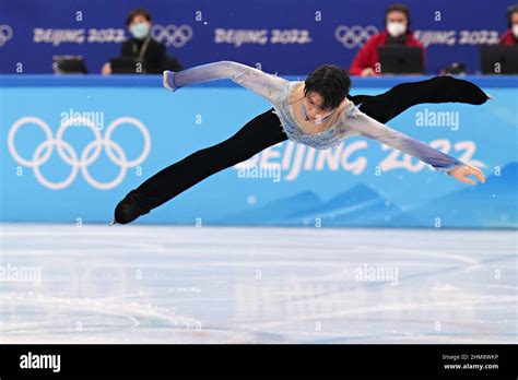 Yuzuru Hanyu Of Japan Performs During Mens Single Figure Skating