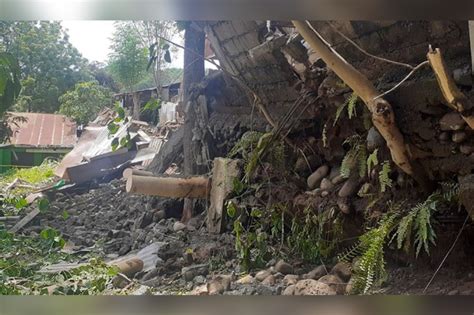 Bahay Pader Ng Paaralan Gumuho Sa Cagayan De Oro Abs Cbn News