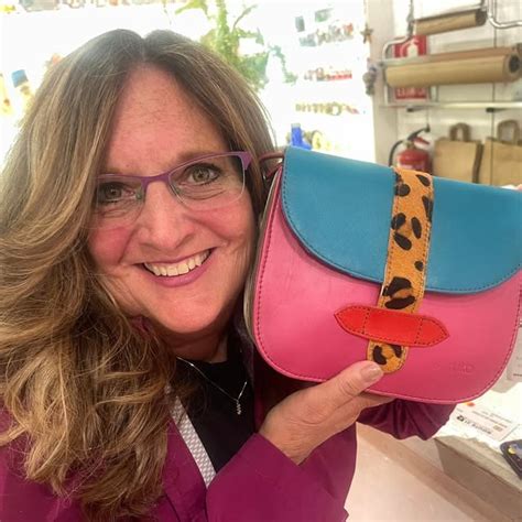 Linda Moore Parker Lindasue Parker • Threads Say More