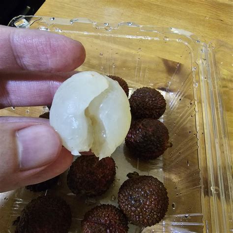 Seedless Lychee Rfruit