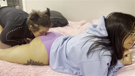 Farts With Sexy Moans Face Fart