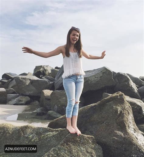 Addyson Bell Feet Aznudefeet