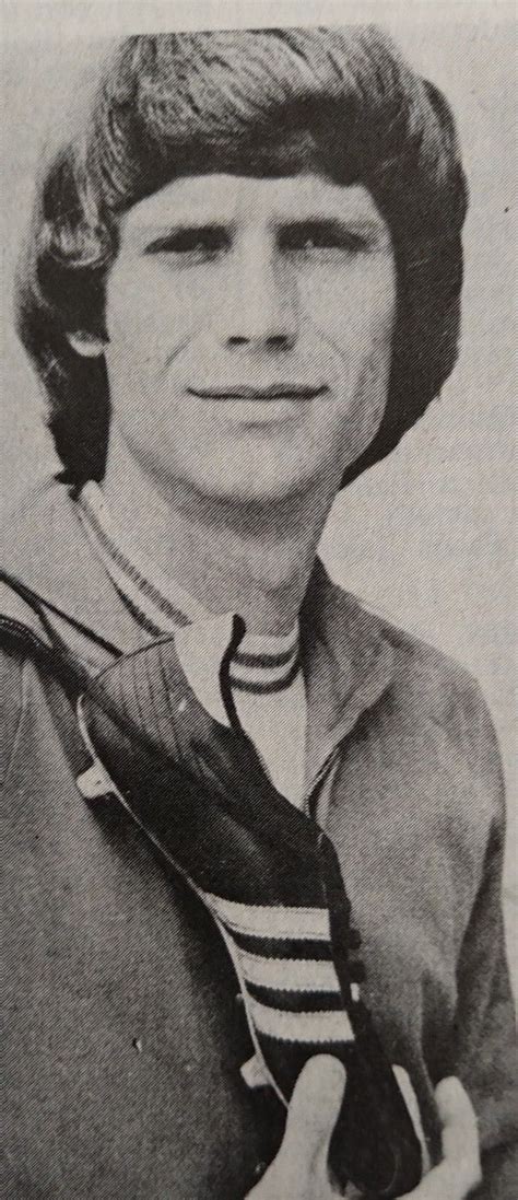 Dudu Georgescu 1976 77 Dinamo Bucarest Premiato Con La Scarpa Doro Per I Suoi 47 Gol In 34