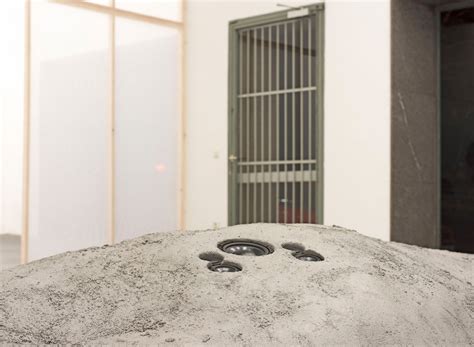 Passe Avant Grayson Revoirs Tale Of A Lonely Togetherness