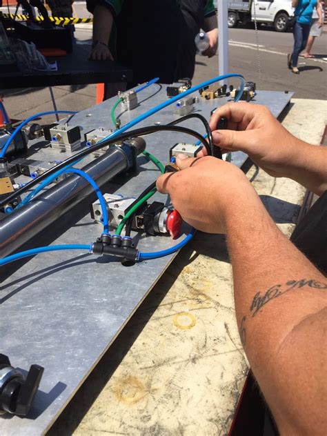 Pneumatic Board Apt Training