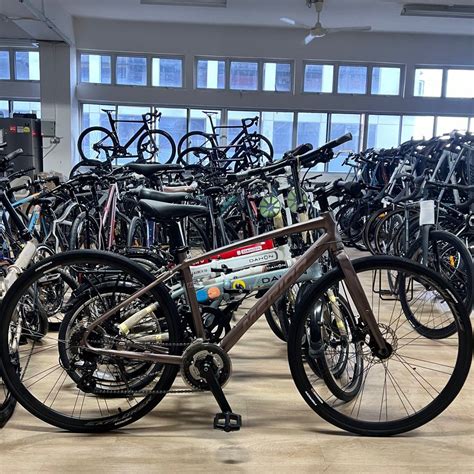 Merida Explorer 100 Hybrid Bike On Off Road Bicycle Shimano Altus Hydraulic Brake 2024 Model