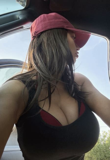 Mikayla Demaiter Sends Social Media Into Meltdown With Stunning Workout