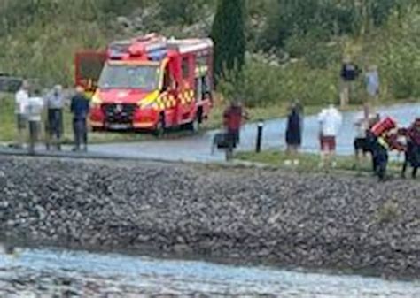 Bil Med To Personer Har Kjørt Ut I Vorma I Eidsvoll Trafikkulykker Eidsvoll Nyheter