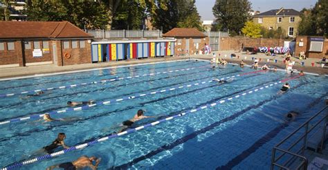 London Fields Lido A Heated Pool For Year Round Swimming Best In London