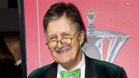 Why Tim Wonnacott Left Bargain Hunt And Where Is He Now Hello