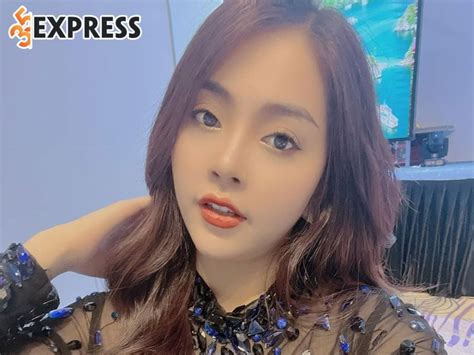 Ca Sĩ Khánh Thy Là Ai Sự Cố Hát Quên Lời Tại Sóng Trực Tiếp Quốc Khánh