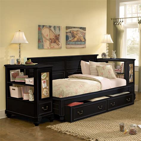 Full Size Daybed Girl At Freda Williams Blog