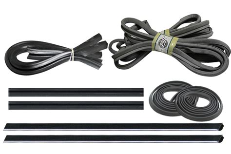 19695 1971 Vw Karmann Ghia Convertible Door Rubber Kit 143 319c