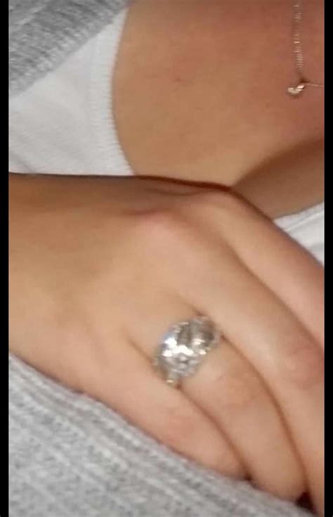 Help Me Find My Mums Old Ring Sorry For Low Quality Picture R Helpmefind