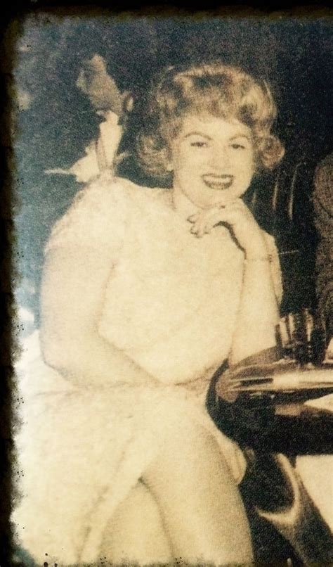 Patsy Cline In Blonde Wig At The Golden Nugget In Las Vegas In 1962 Patsy Cline Country