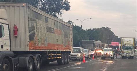 Accidente En La Panamericana Sur Choque De Vehículos Deja Varios