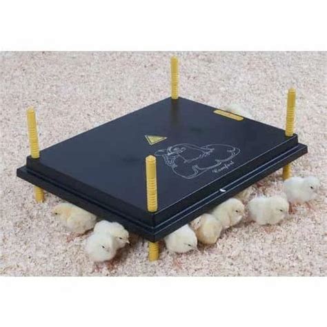 Electric Brooder Poultry Heater At ₹ 1450 इलेक्ट्रिक ब्रूडर In Nashik
