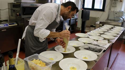Cna Al Primo Workshop Food Lab Lo Chef Michele Bacilieri Promuove La Cucina Sostenibile A