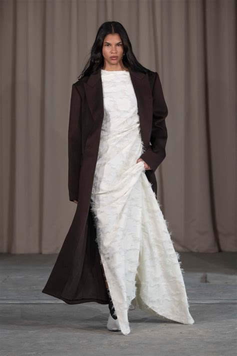London Fashion Week Ss26 What To Expect Fashion