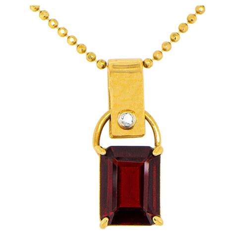 Red Garnet Pendant 3 Carat Set With Diamond 18k Yellow Gold For Sale At