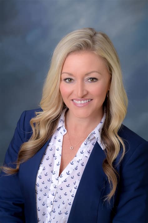 Nicki Maslin Name Sebastian Manager Of Vero Beach Based Marine Bank