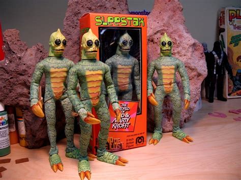 Land Of The Lost Sleestak And Enik Planetfigure Miniatures