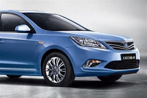 بررسی و معرفی چانگان ایدو یک سدان‌ باکیفیت اما نگون‌بخت