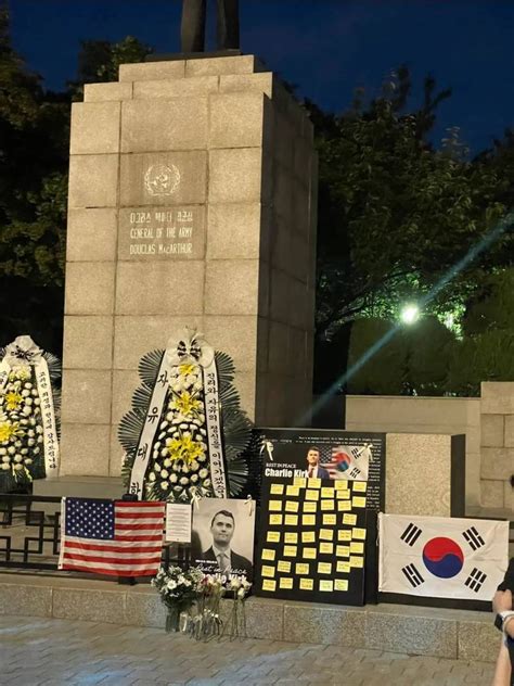 인천 맥아더장군 동상 앞 상황 유머 움짤 이슈 에펨코리아