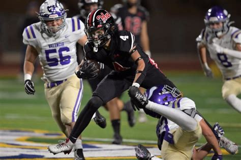 Valencia Football Beats Hart To Preserve Its Unbeaten League Record