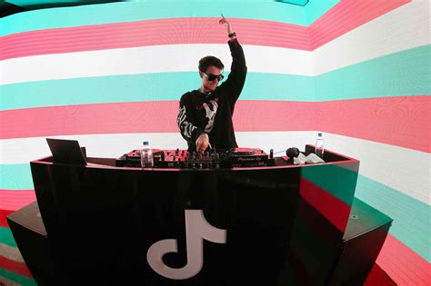 7 Shows Em 7 Dias No Rock In Rio Lyus Conta A Experiência De Fazer Parte Do Praça Tiktok No