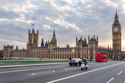 Nfer Responds To New Education Secretarys Pledge To Recruit 6500 Teachers Nfer