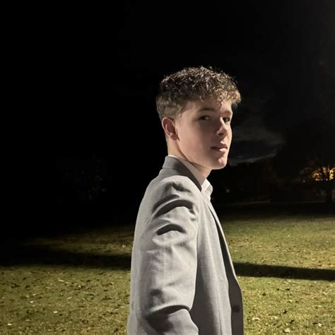 Trace Reece Reecetrace • Threads Say More