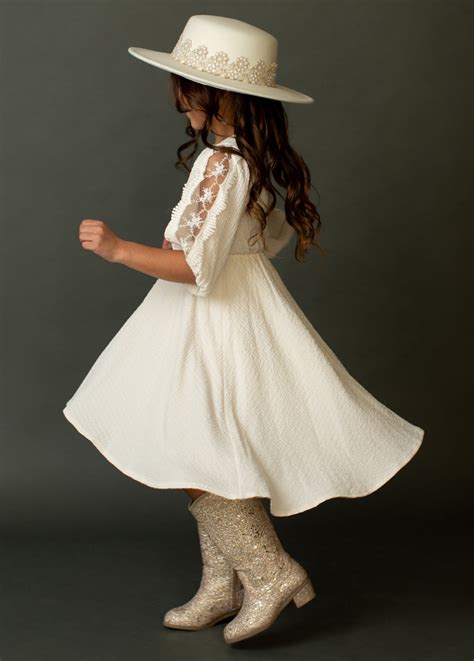 Sariyah Dress In Cream Joyfolie