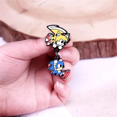 Sonic The Hedgehog Tails And Sonic Enamel Pin Distinct Pins